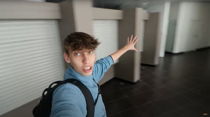 Politie onderzoekt inbreuken van YouTuber die filmt in voormalig ...