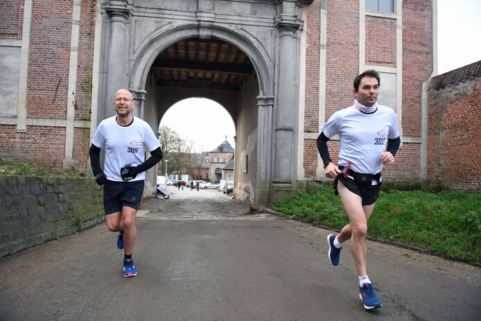 Professor Bert Cornillie loopt marathon voor goede doel en levert ...