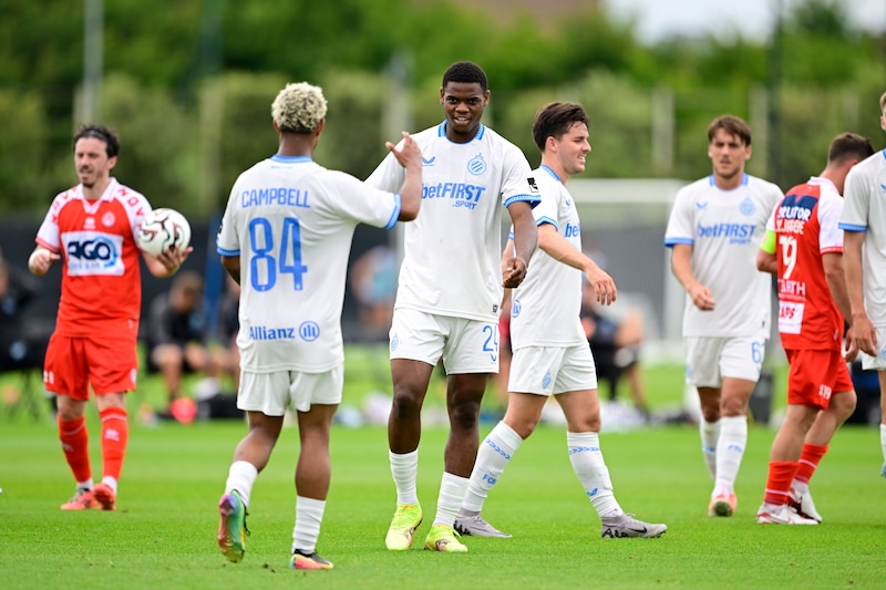 Wintertransfer Osuji (2x) loodst Club Brugge langs KV Kortrijk in ...