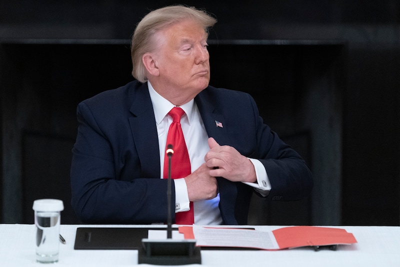 Twitter waarschuwt opnieuw dat Trump “gemanipuleerde beelden” tweet ...