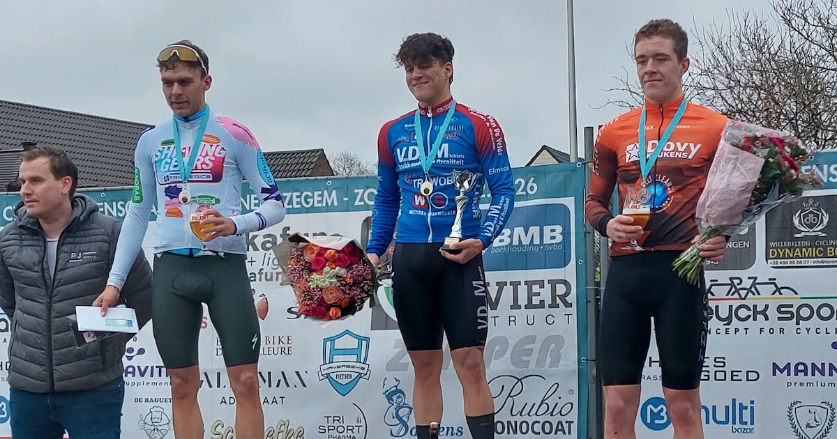 Kiany De Paepe sprint aan het einde van een kletsnatte koers sneller ...