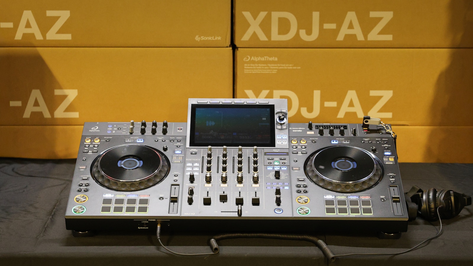 DJ-booth- of opnamemateriaal nodig? Provinciale uitleendienst ...