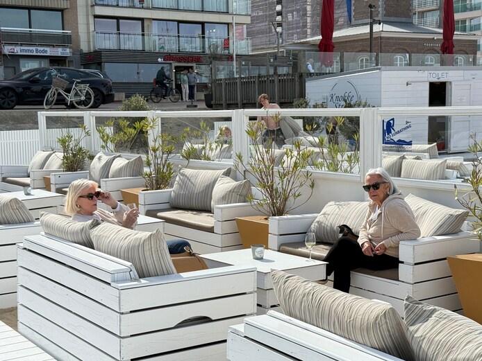 Genieten geblazen! Eerste strandbars openen onder stralende zon in ...