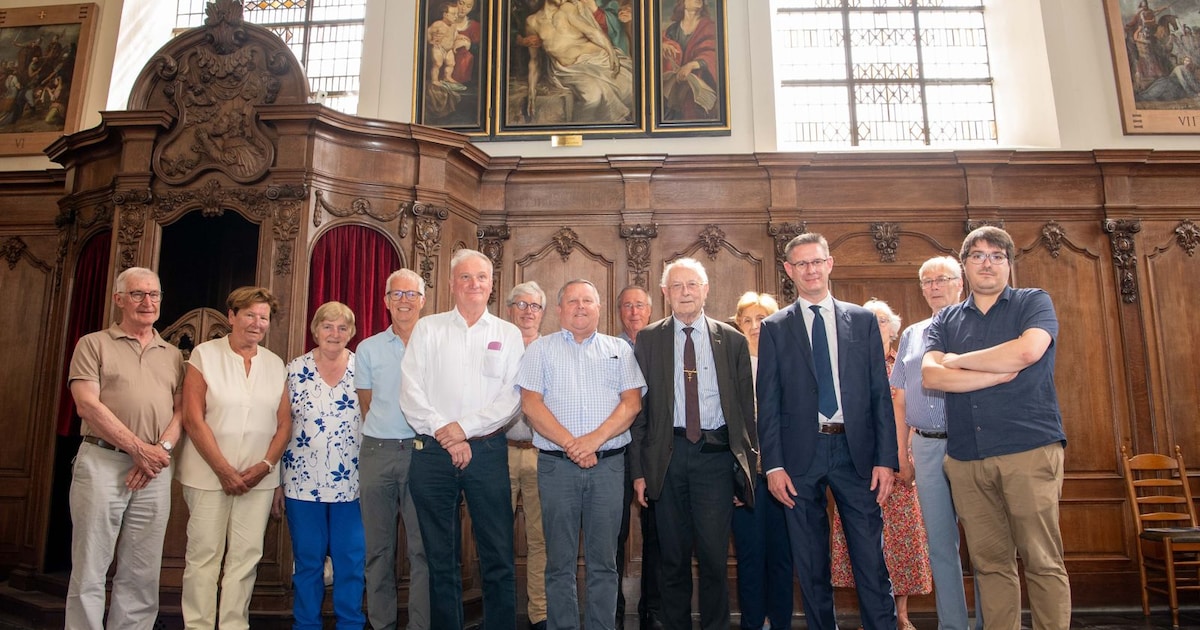 Familie Kemp schenkt triptiek met kruisafneming aan Sint-Pieterskerk: “Symbolisch, net nu we de ...