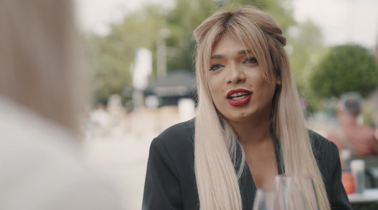 VIDEO. Noa Aliya (28), high-class escort en zakenvrouw: “Tussen mijn ...