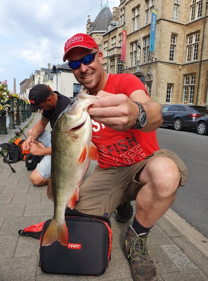 Gent decor voor leuke wedstrijd ‘Streetfishing’: “Heel veel vis op onze ...