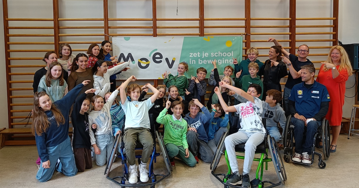 Ben Weyts en Peter Genyn op bezoek bij laatstejaars gemeenteschool ...