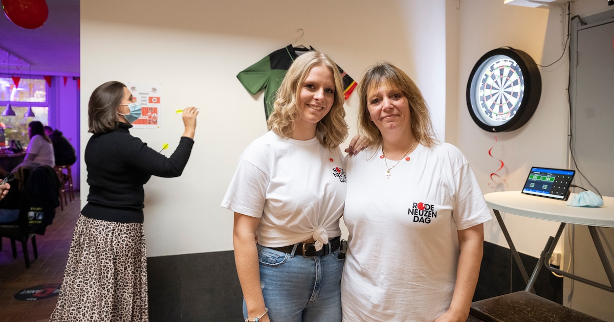 Saskia (20) weet wat het is om Rode Neuzenkind te zijn: “Na heel ...