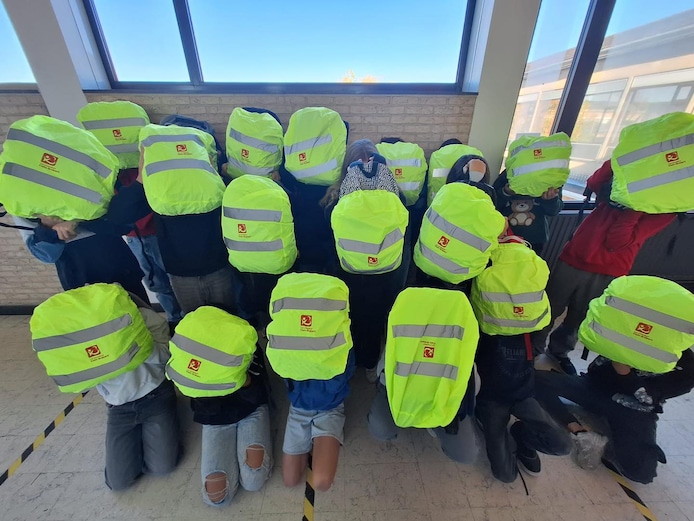 Fluo actie zet eerstejaars in de schijnwerpers bij GO! atheneum Klein-Brabant | Bornem | hln.be