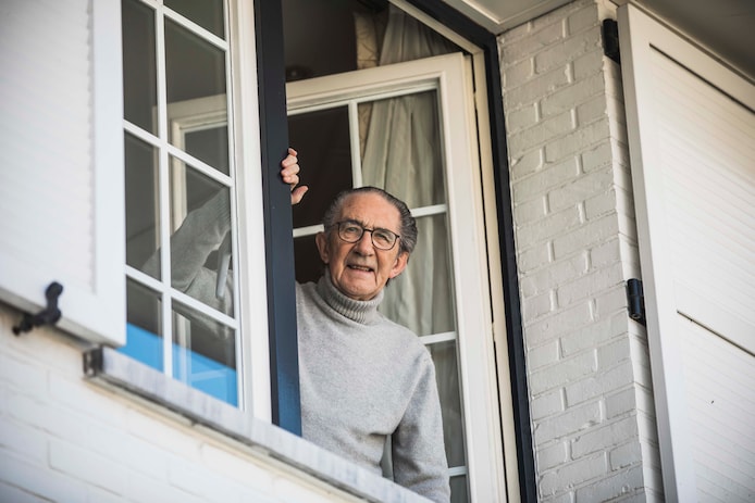 Willy Claes (82), staatsman in quarantaine: “Deze regering is misschien ...