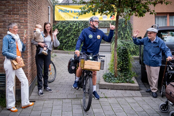 Phille overwon verbrijzelde voet en alcoholverslaving en trekt nu op ...