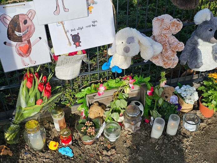 Familie en vrienden nemen afscheid van Daniel (11): “Een goede zoon ...