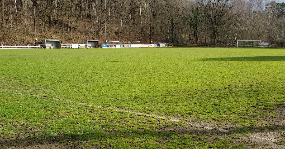 FC Dworp op zoek naar jeugdspelertjes | Regio | HLN.be