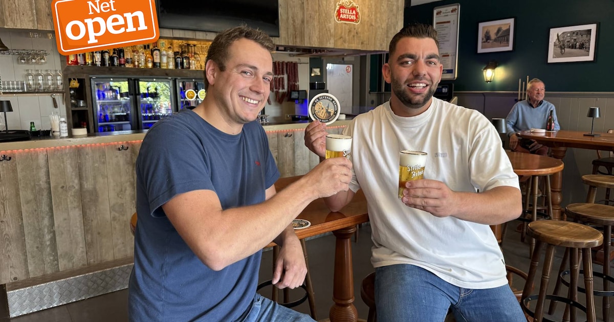 NET OPEN. Brecht (28) en Killion (27) blazen legendarisch dorpscafé in ...