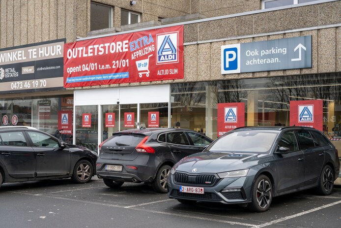 Aldi opent voor tweede keer outletwinkel aan Mechelsesteenweg | Dendermonde | hln.be