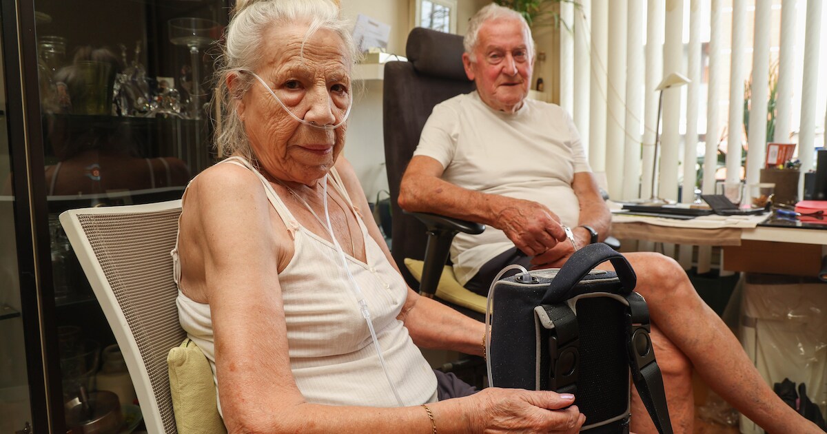 “Ik zit gevangen in mijn eigen woning”: Denise (82) wacht al sinds ...