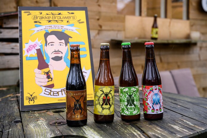 Kameraden Tim en Tom richten eigen microbrouwerij op: “Begonnen als ...