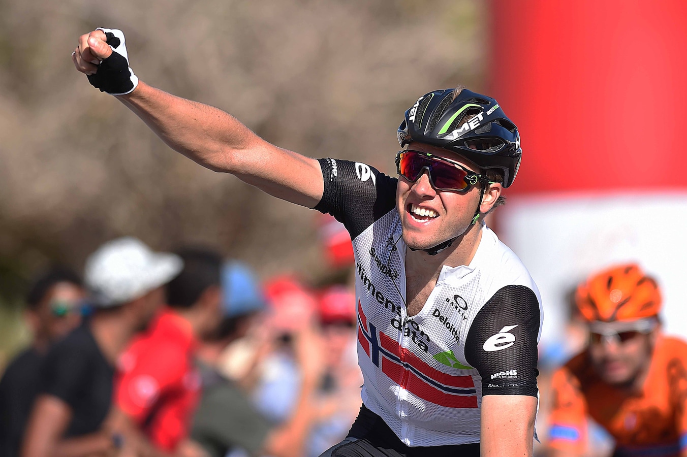 Van Avermaet moet in Oman nog maar eens nederig hoofd buigen voor ...