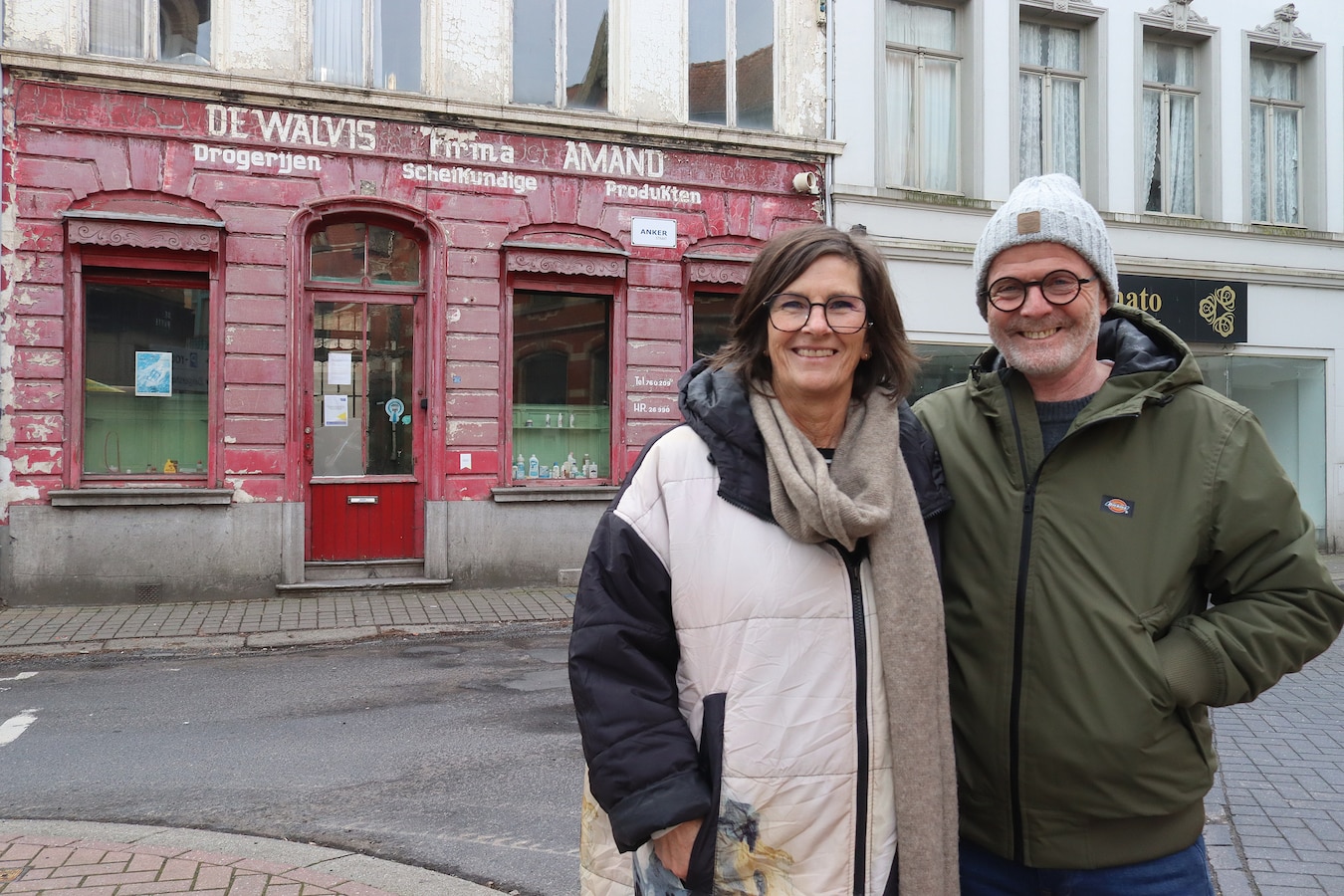 Axel (57) en Inge (55) blazen De Walvis nieuw leven in: “Historische ...