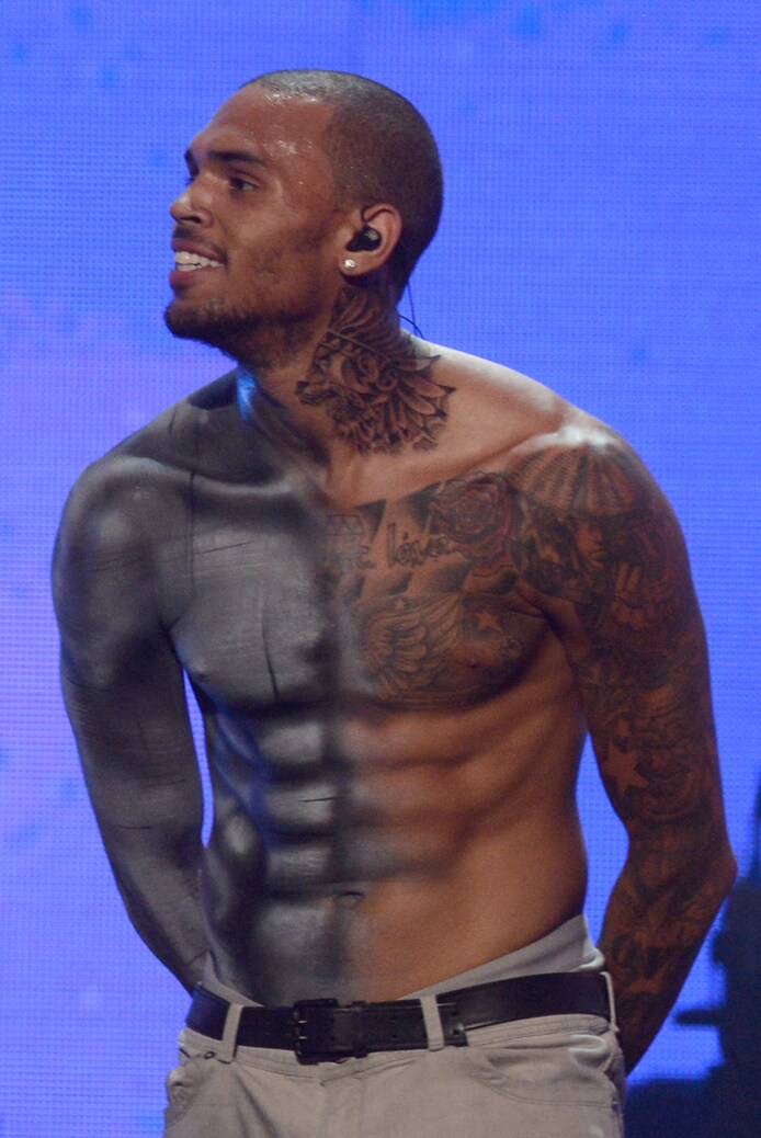 "Een wasbordje zonder zweten? Probeer AB-hancer" | Bizar | hln.be