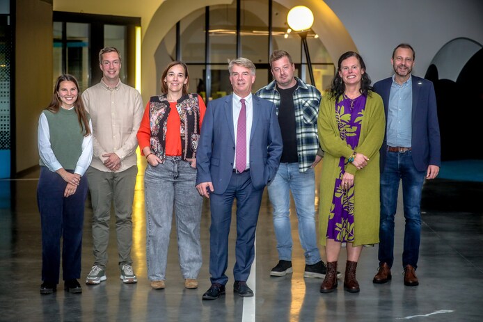 Zes maanden nieuw gemeentebestuur in Oostkamp in vijf dossiers en ...