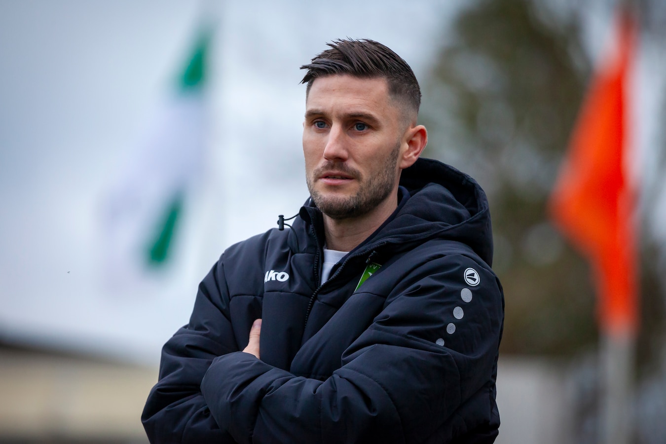 Trainerscarrousel: Van Dijke verlengt bij SPS, Hollander langer trainer ...