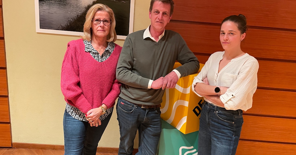 “We worden monddood gemaakt”: drie oppositieraadsleden verlieten ...