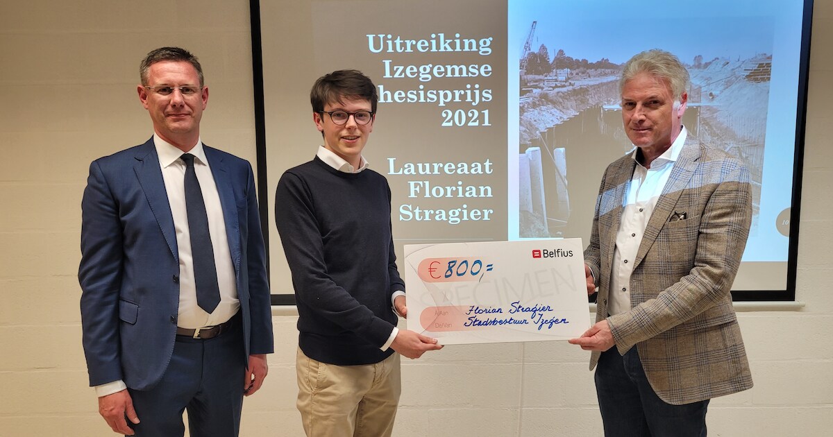 Florian Stragier ontvangt Izegemse thesisprijs | Izegem | HLN.be