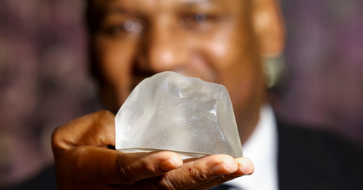 Zuid-Afrika wil ‘s werelds grootste diamant die verwerkt is in Britse ...