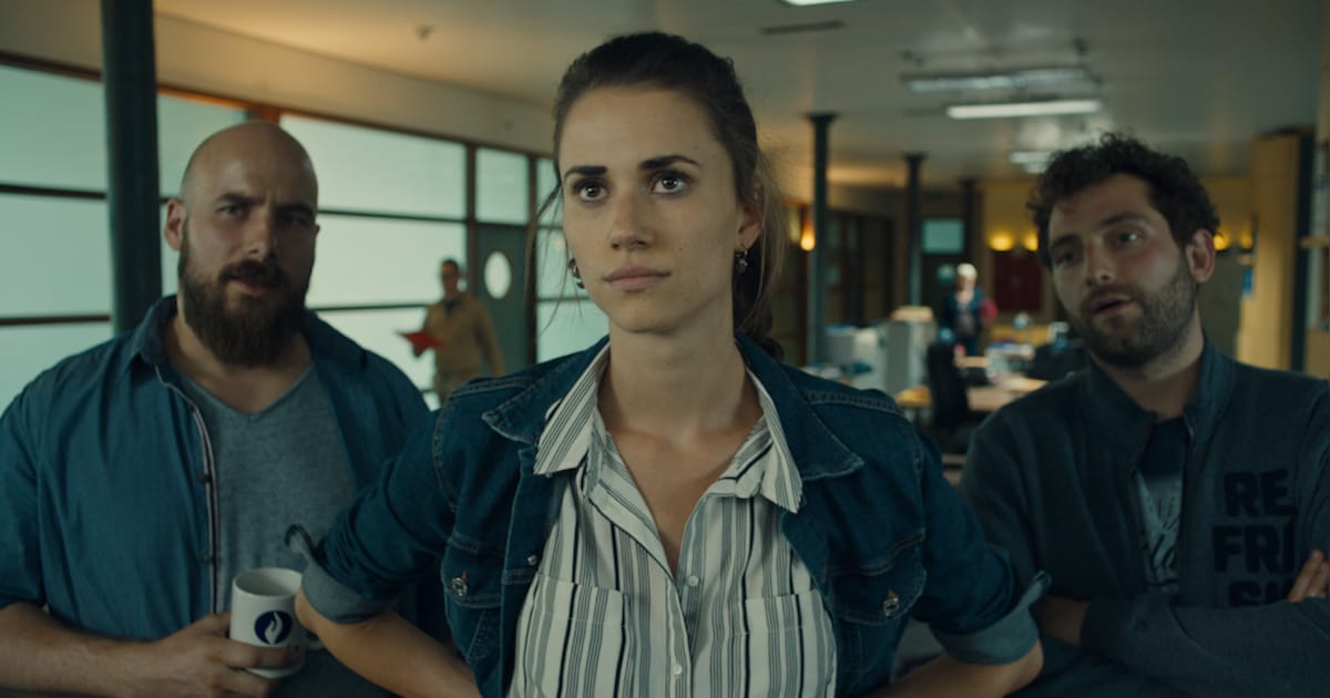 Koen De Bouw ontvoert Lucas Van Den Eynde in nieuwe misdaadserie ‘Glad ...