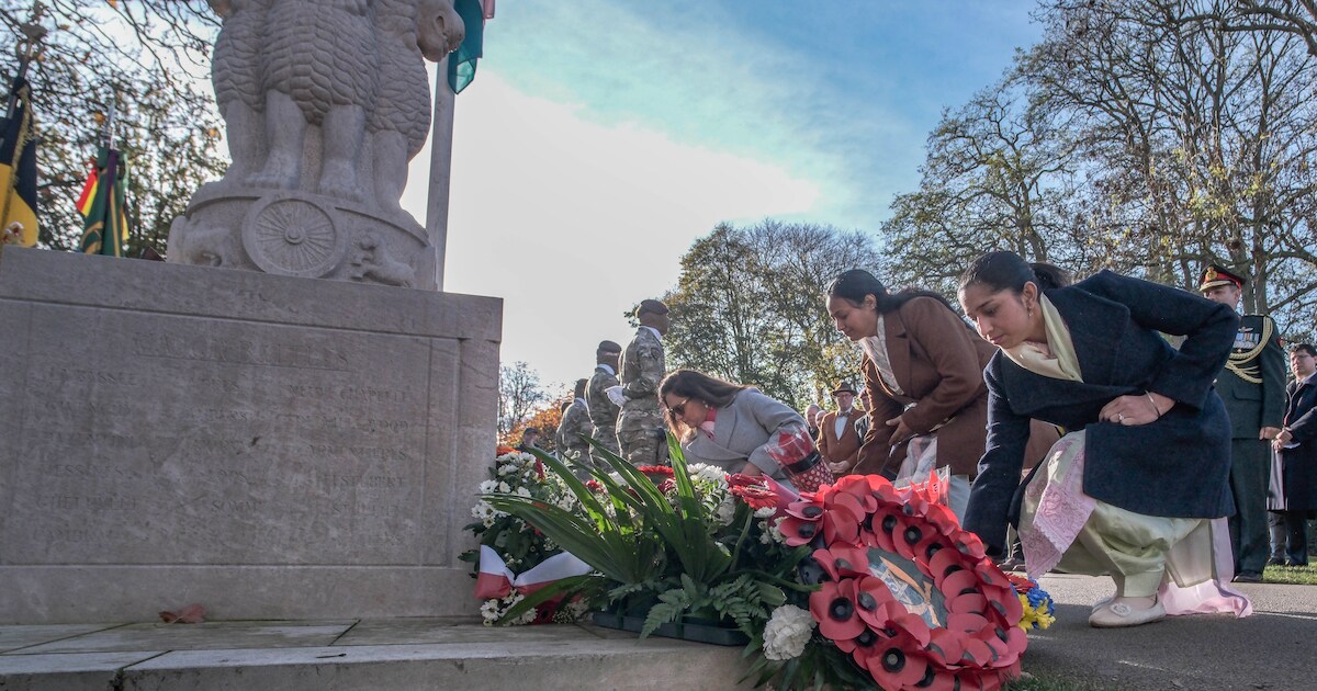 Jaarlijkse herdenking aan Indisch monument in Ieper: “Meer dan 130.000 ...