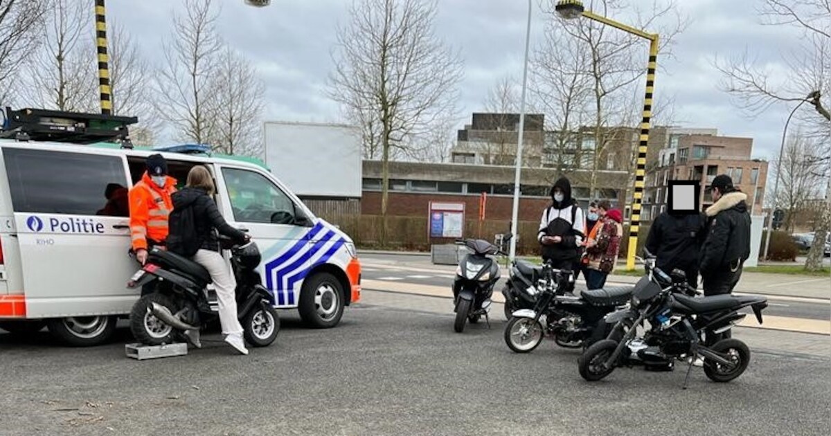 Bromfiets met afstandsbediening haalt 99 kilometer per uur: jongeman ...