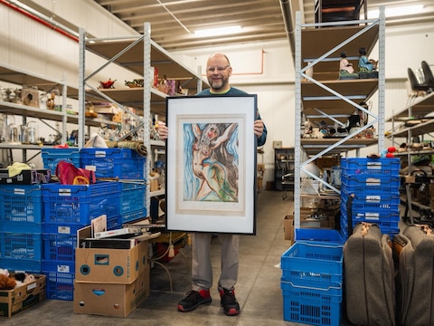 In deze kringwinkel in Gent gaan binnenkort Dali, Raveel en De Bruycker ...