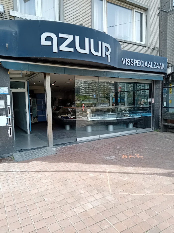 Na 33 jaar sluit Wim (59) zijn bekende vishandel ‘Azuur’ in ...