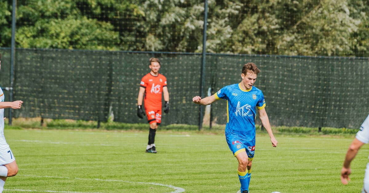 Merijn Rogiers (Merelbeke) verliest met 1-0 van Aalst in speciale ...