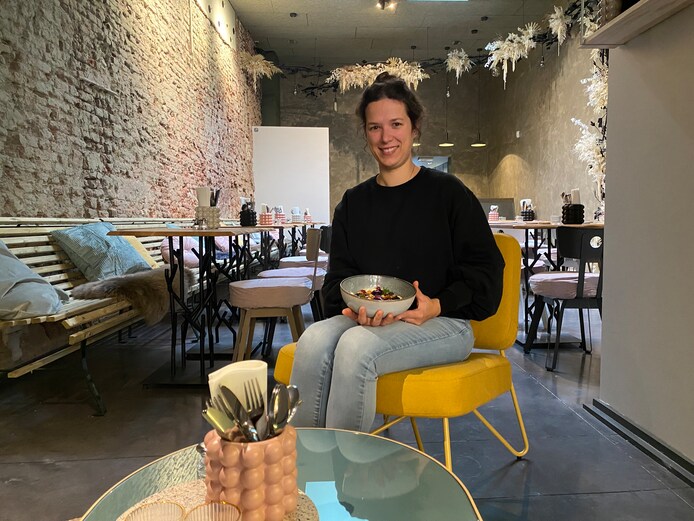 Evi (36) opent tweede brunchbar in Gent wegens groot succes: “Zeven ...
