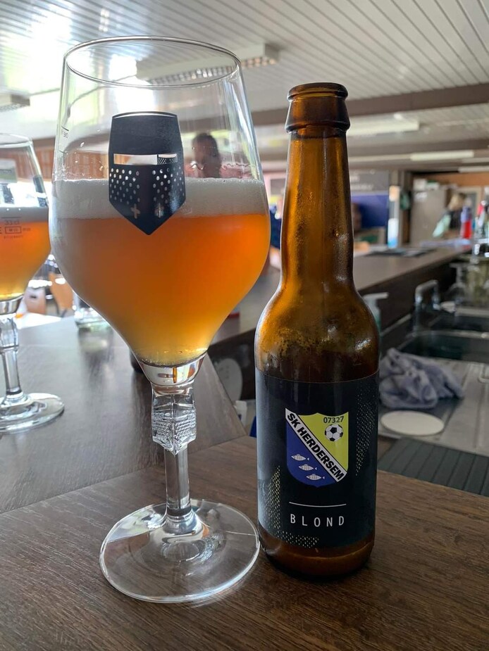 SK Herdersem brengt eigen bier uit: “Alleen te proeven in de kantine ...