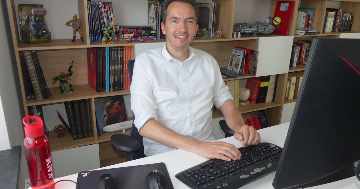 Davy (43) wint met 100 woorden de Europese flitsverhalenwedstrijd ...