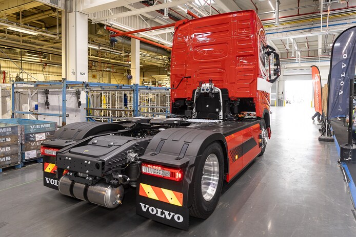 Volvo Trucks Gent verhoogt productie en zoekt 300 nieuwe medewerkers ...
