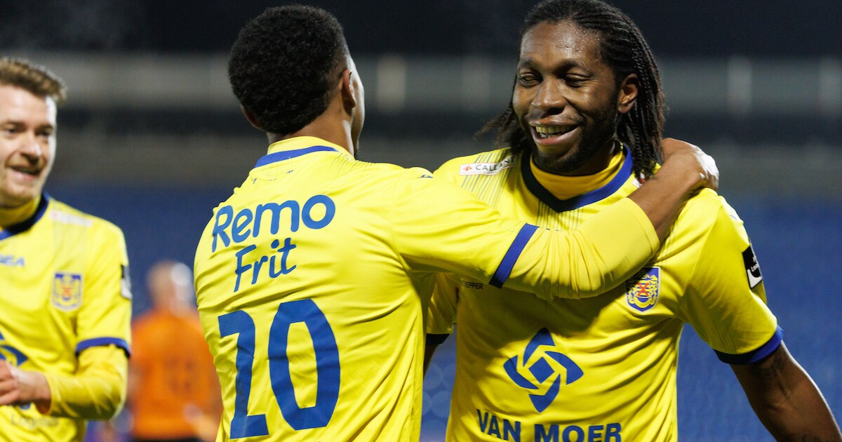 Mbokani dé uitblinker in ruime zege SK Beveren: “Je ziet dat Dieumerci ...