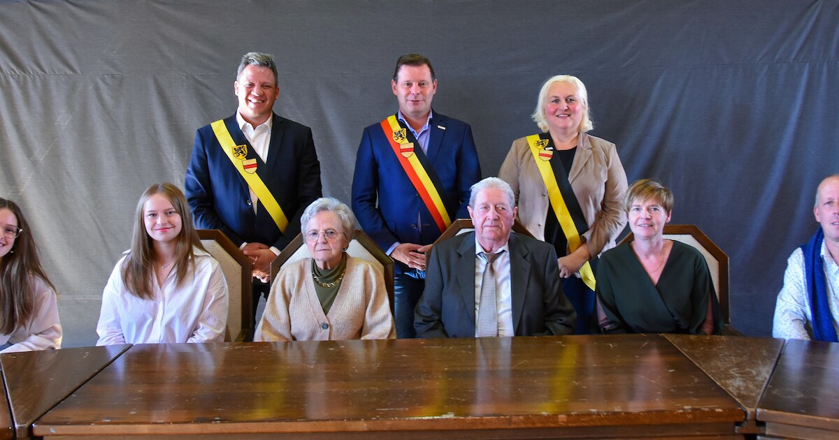Huwelijksbootje Roger en Antoinette vaart 60 jaar | Wingene | HLN.be