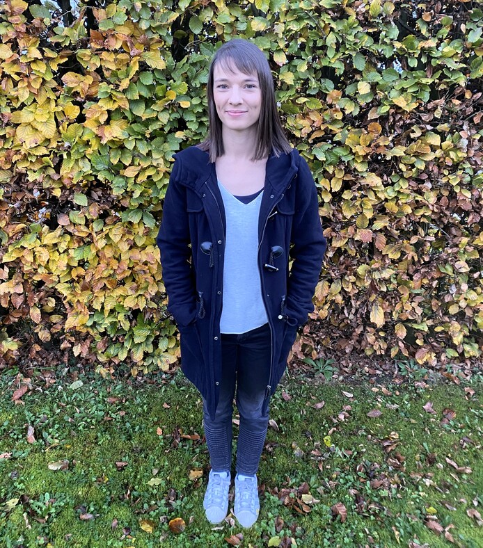 Tess (36) getuigt over zeldzaam syndroom, dat al 18 jaar haar lichaam ...