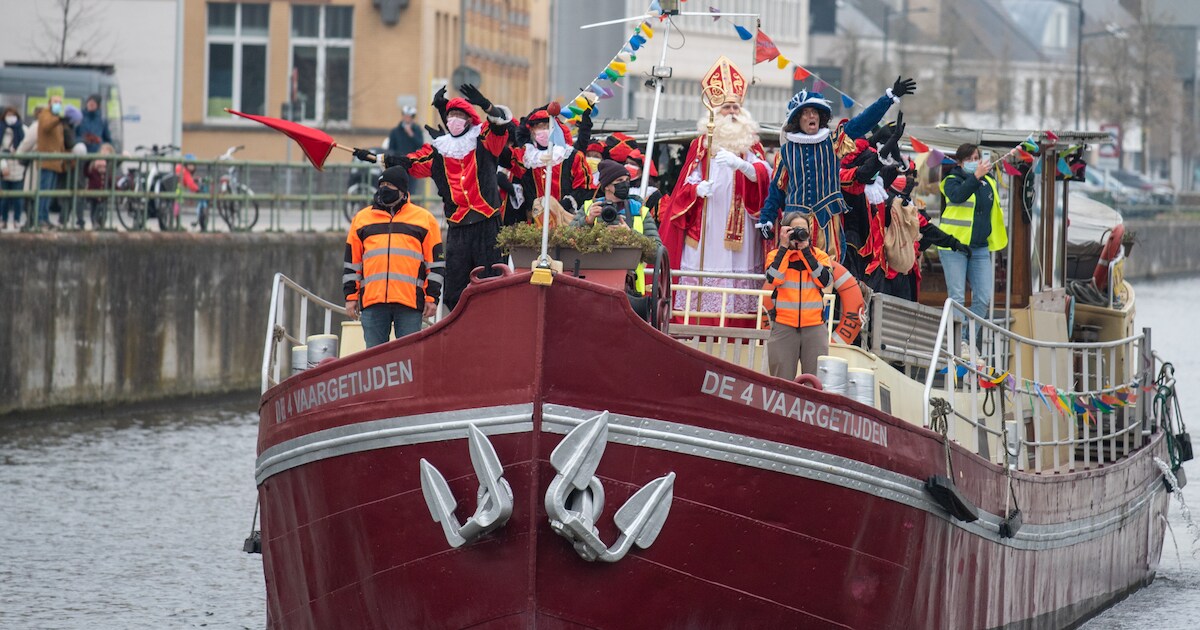 Sinterklaas komt weer met de boot en geeft vier kindershows ...