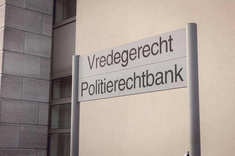 71-jarige vrouw voor politierechter na ongeval: “Ik kreeg paniek en ...