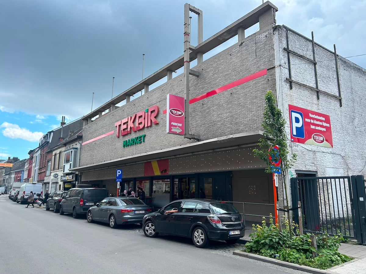 Supermarkt Tekbir verlaat na acht jaar de Brugse Poort en verhuist naar ...