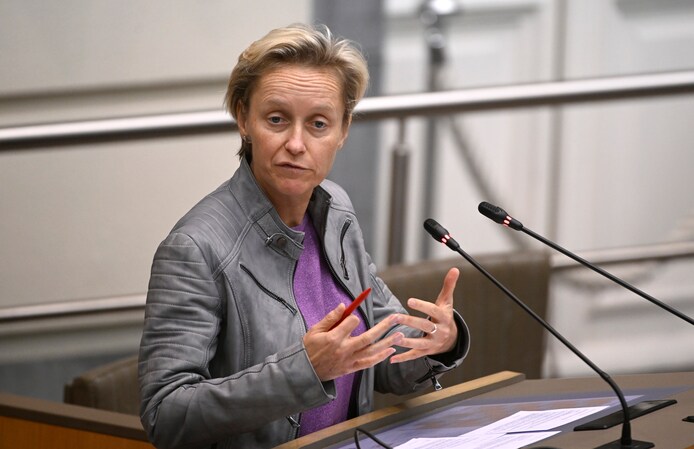 Minister De Ridder wil onterechte trajectcontroles een halt toeroepen: “Gemeenten bouwen ...