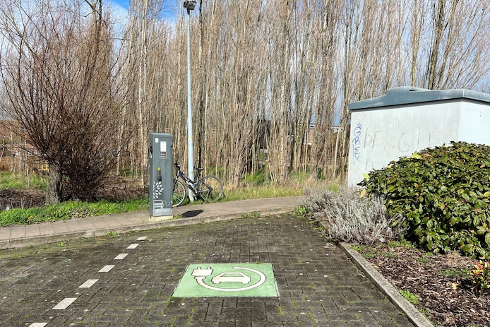 Dit jaar van 34 naar meer dan 40 (semi-)publieke laadpalen én er komt ...