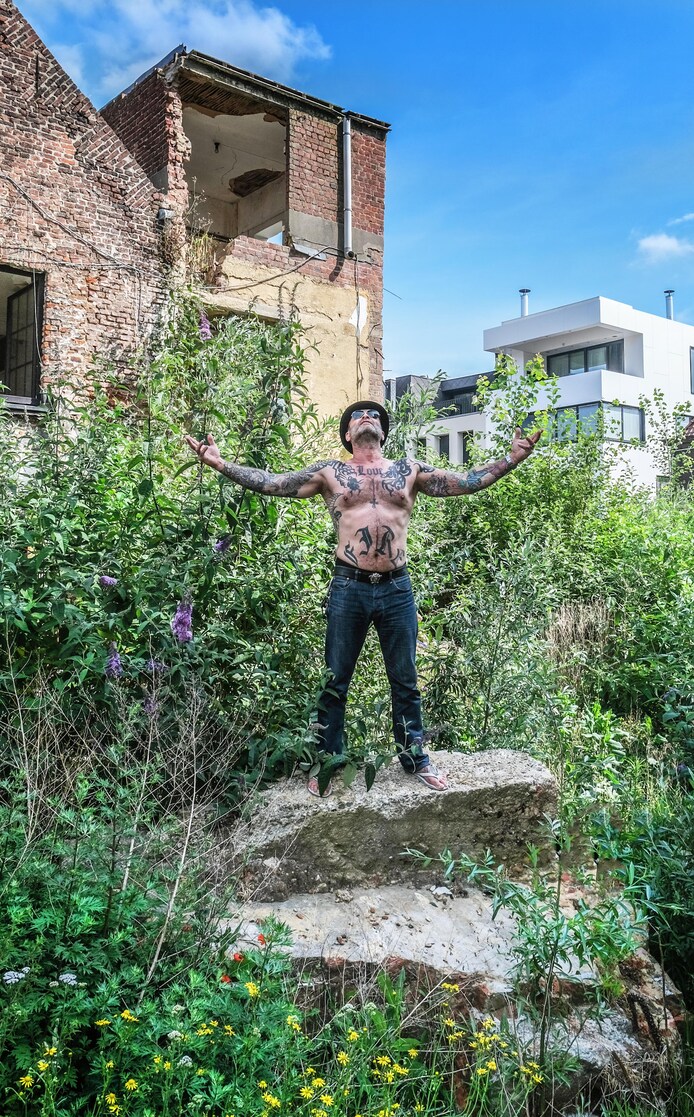 MIJN STAD. De wilde avonturen van Mike Tattoo in Kortrijk: “Ik heb de ...