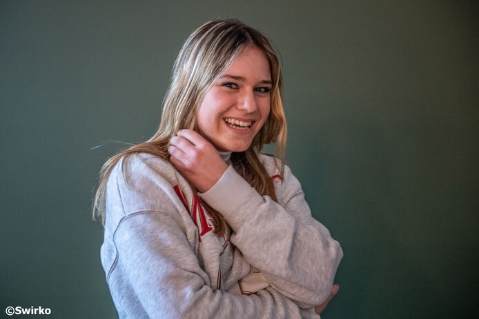 Emiel (17) regisseert ‘De Koopvrouw van Oilsjt’: “Zelfgeschreven versie ...