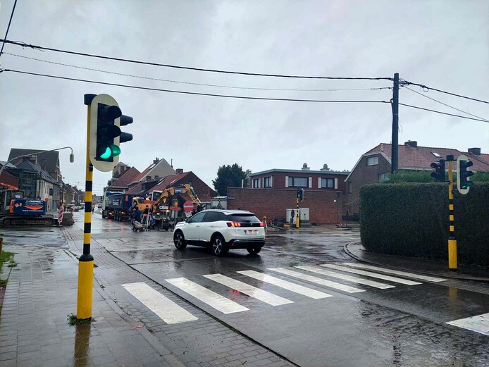 Verdwijnen verkeerslichten Vijfwegenstraat stuit op veel onbegrip: “Bedoeling van dit alles? De ...